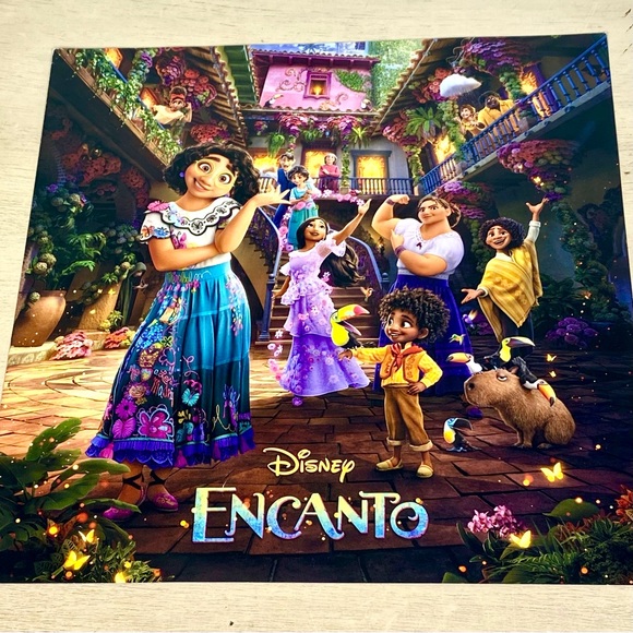 Disney | Media | Disney Encanto Original Soundtrack Songs Green Vinyl ...